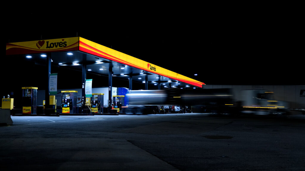 What is the Best Fuel Card for Truckers? | England Logistics